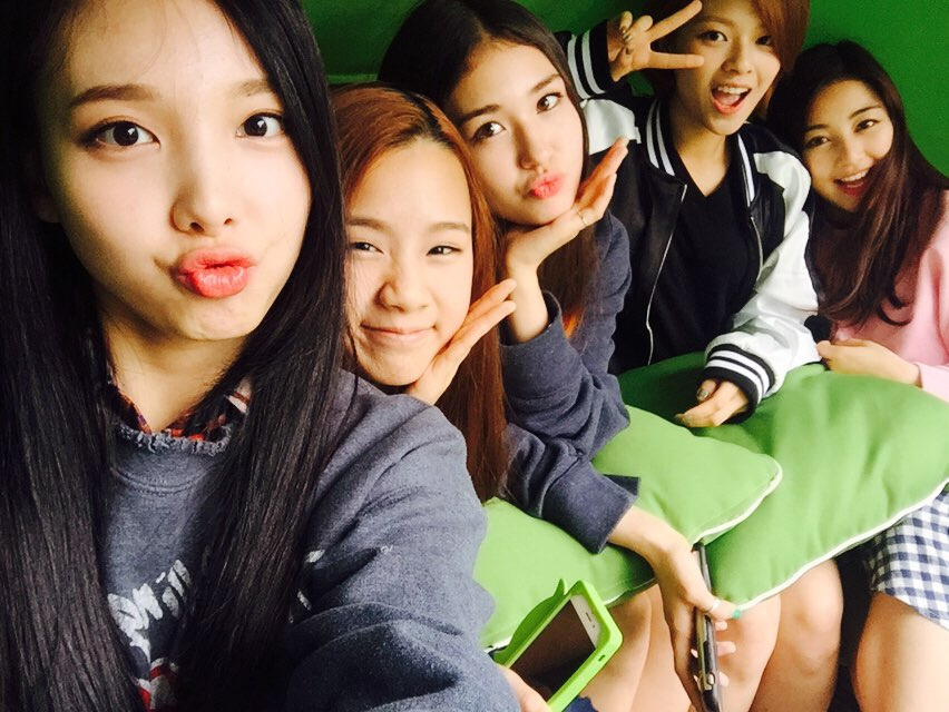 JYP新女团“Twice”自拍公开 清秀可爱引人注目7749043-娱乐频道图片库-大视野-搜狐